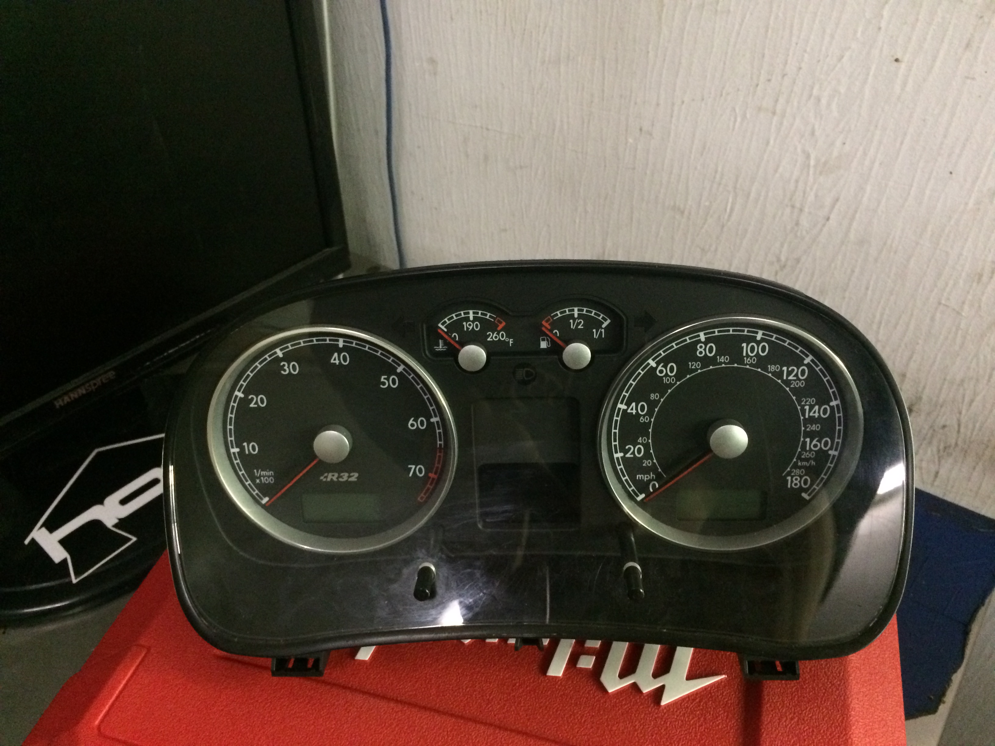 FS R32 Cluster | VW Vortex - Volkswagen Forum
